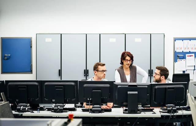 iNETBANK - Connecting Global Markets with Trust and Technology